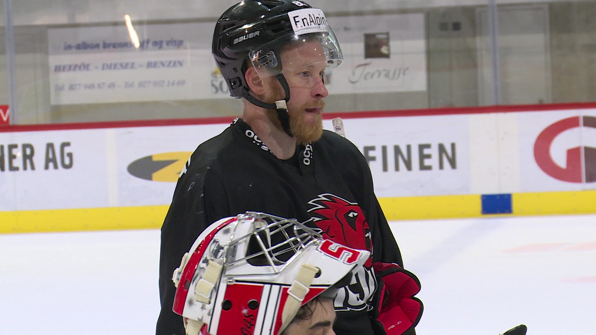 HC Viège: Linus Klasen, une star à la Lonza Arena / Canal9