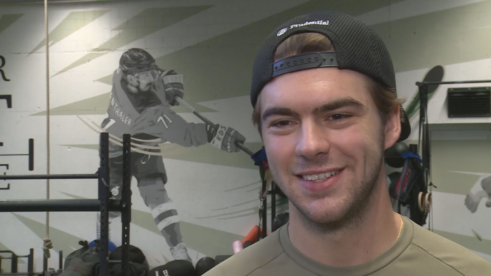 Gym statt Eis: Nico Hischier und vier weitere NHL-Spieler trainieren ...
