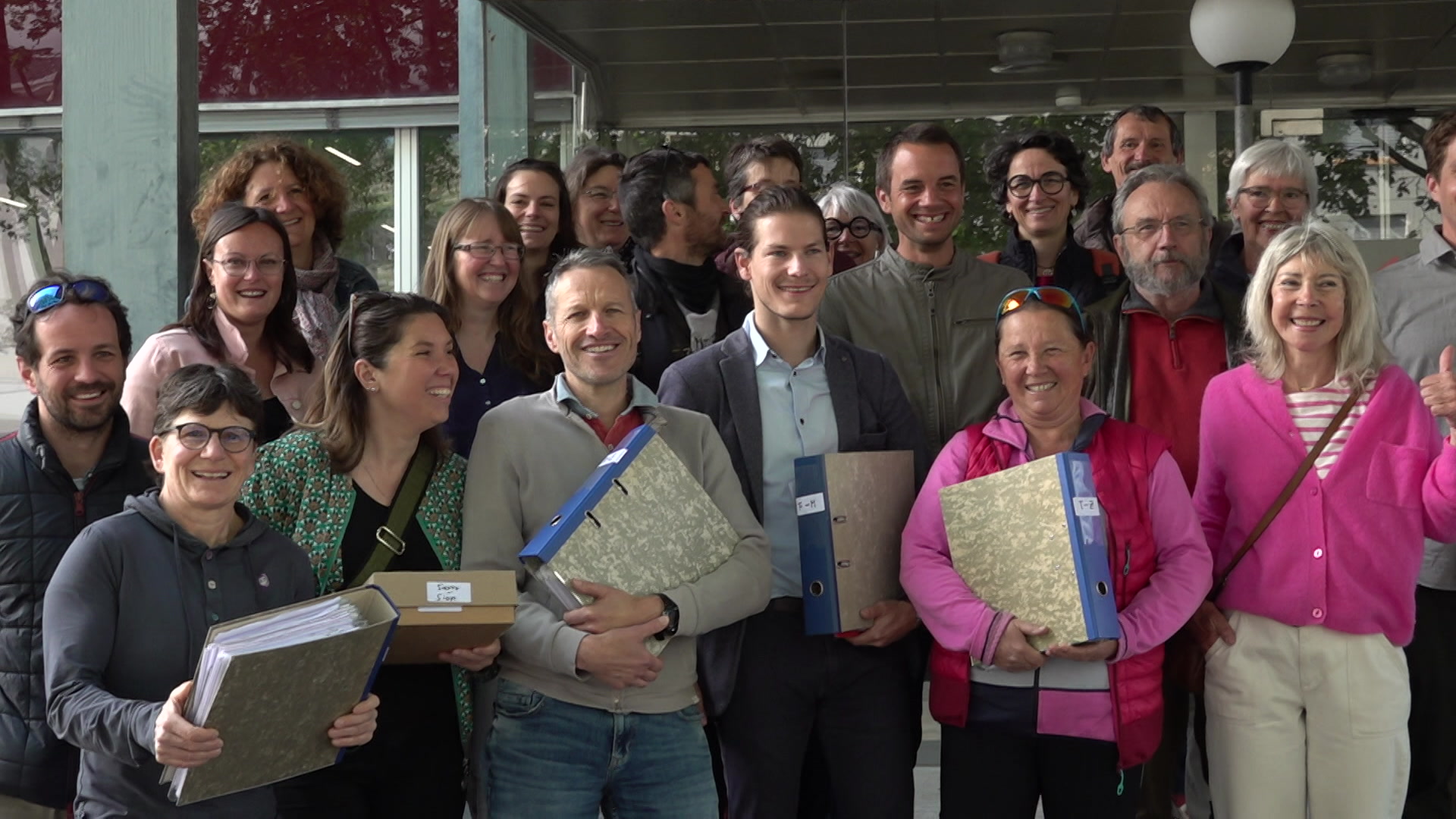 Le référendum contre les grands parcs solaires a largement abouti / Canal9