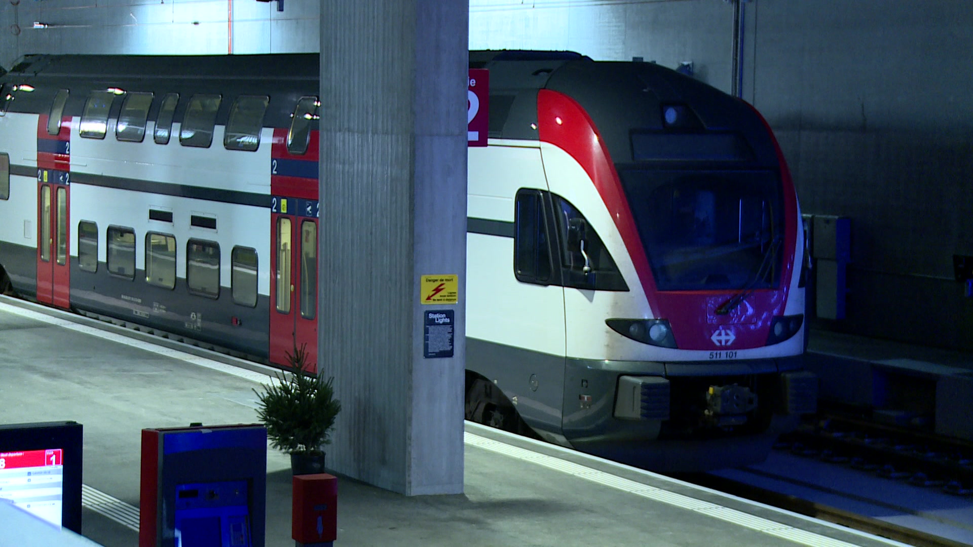 La nouvelle gare du Châble, au pied des pistes, peut accueillir les ...